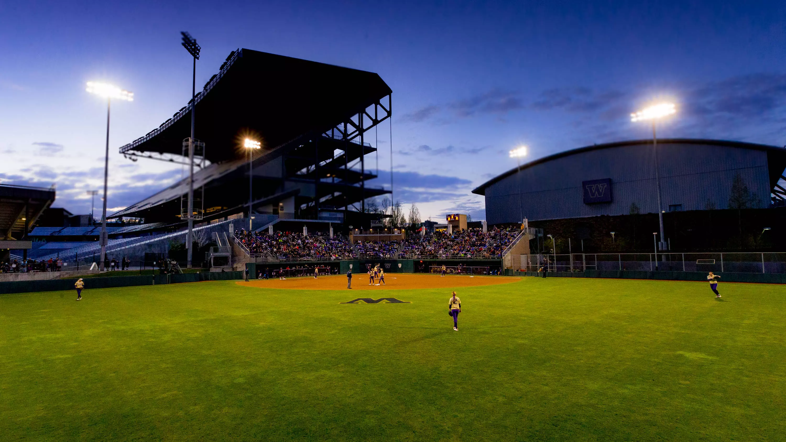 Husky Softball Stadium - Food Truck Schedule - University Of Washington ...