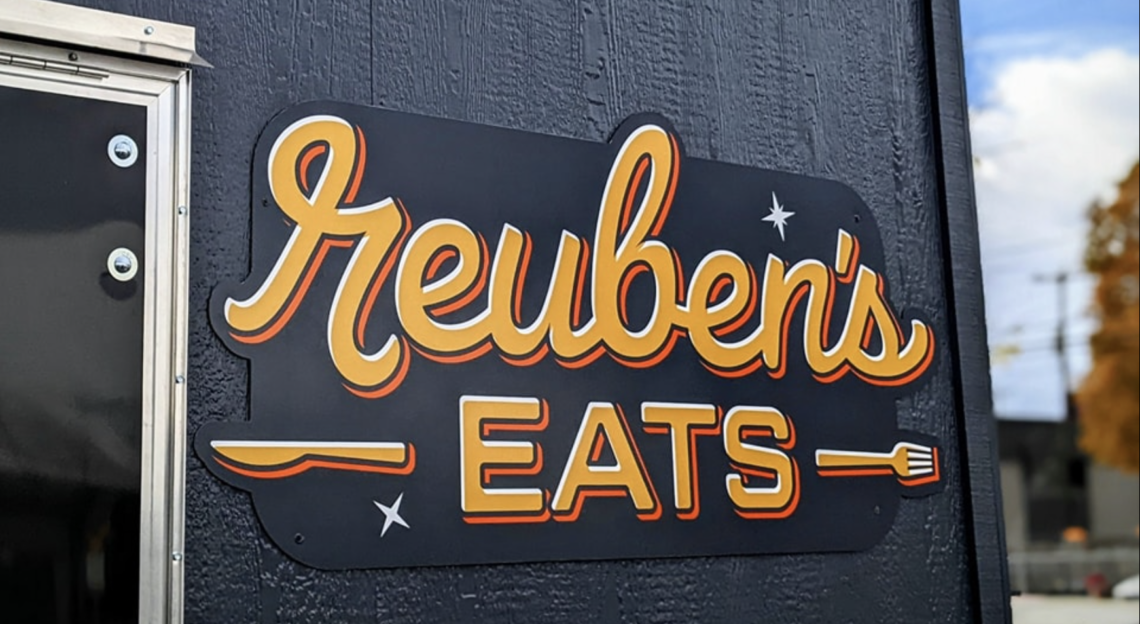 Reuben's Eats - Food Trailer Schedule - Alcohol, Chicken, Hot Dogs ...